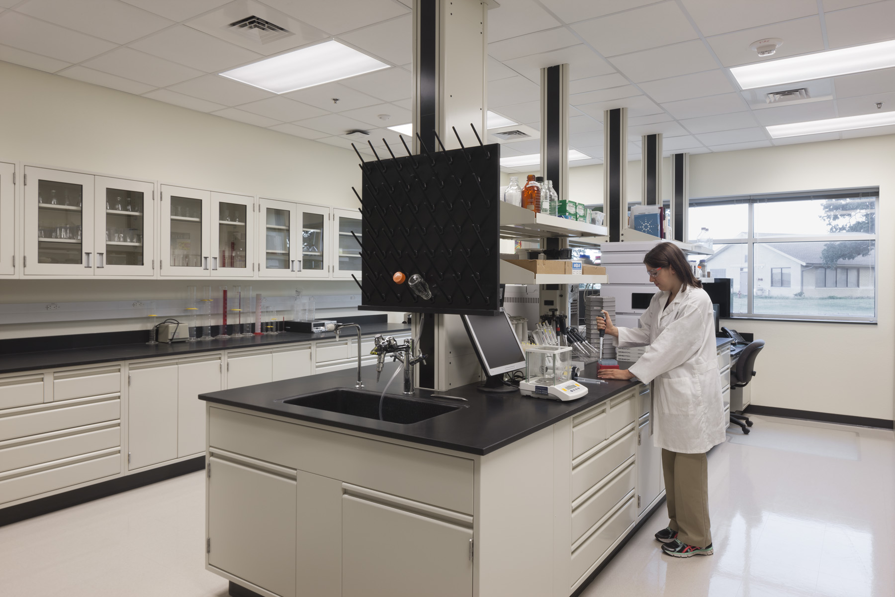 Rollins Urban and Structural Entomology Facility - Tradeline, Inc.