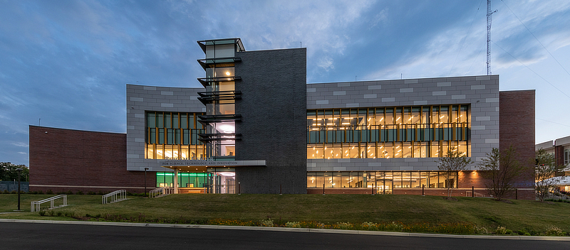University of New Haven Opens Bergami Center for Science, Technology ...