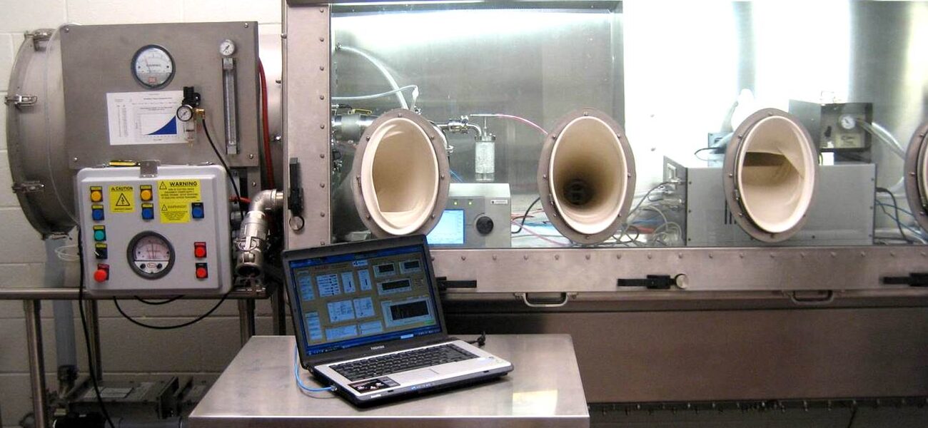 Maximizing Operating Efficiency of High-Containment Labs | Tradeline, Inc. Maximizing Operating Efficiency of High-Containment Labs | Tradeline, Inc.
