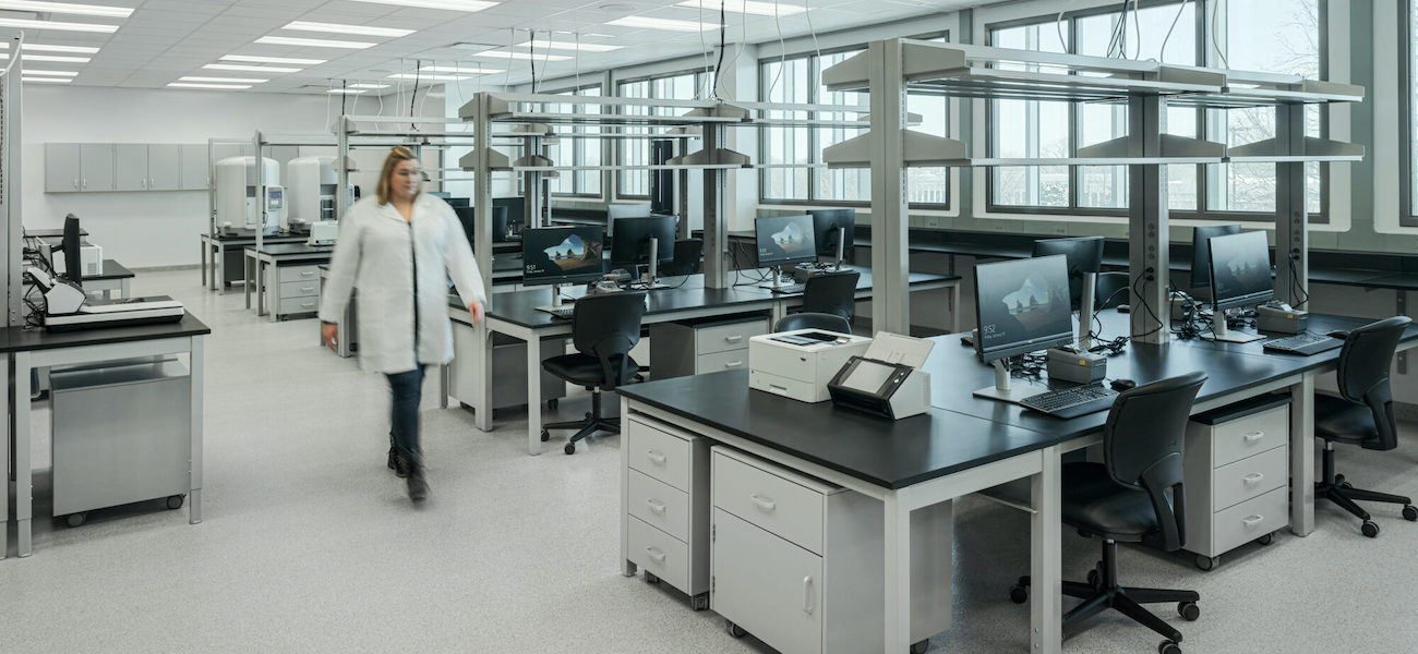 Iowa State University Dedicates First Phase Of Veterinary Diagnostic